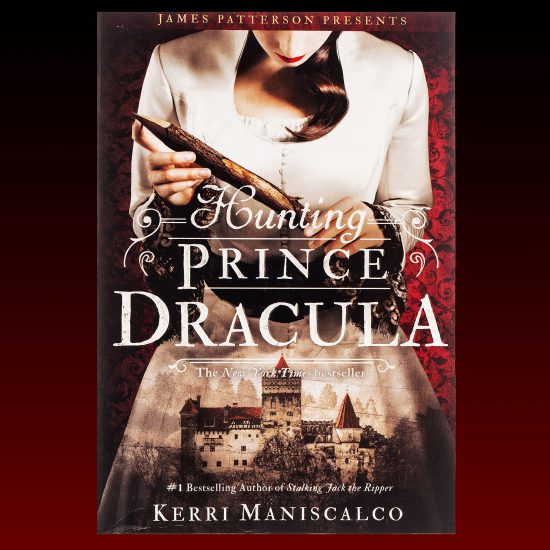 Hunting Prince Dracula vol.2 by Kerri Maniscalco - فروشگاه کتاب مینویی